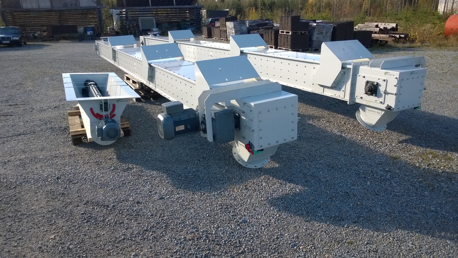 Scraper conveyors :: Foretec Oy